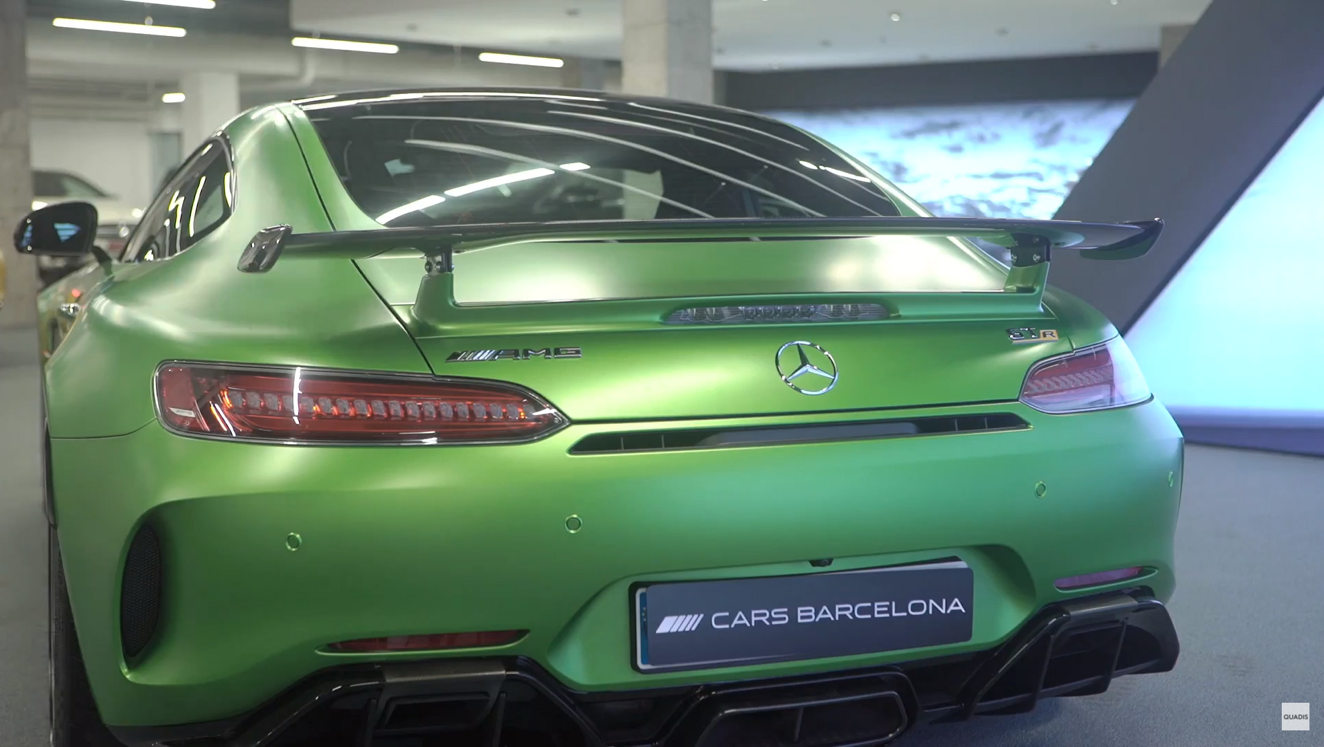 Probamos el AMG GT R para calentar motores ante la inauguración del AMG ...